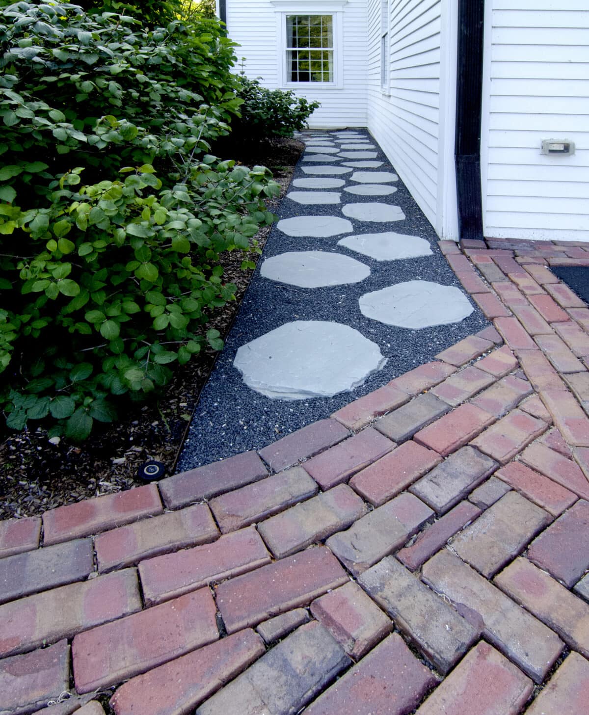 Paver Walkway Installation Chicago | Krügel Cobbles
