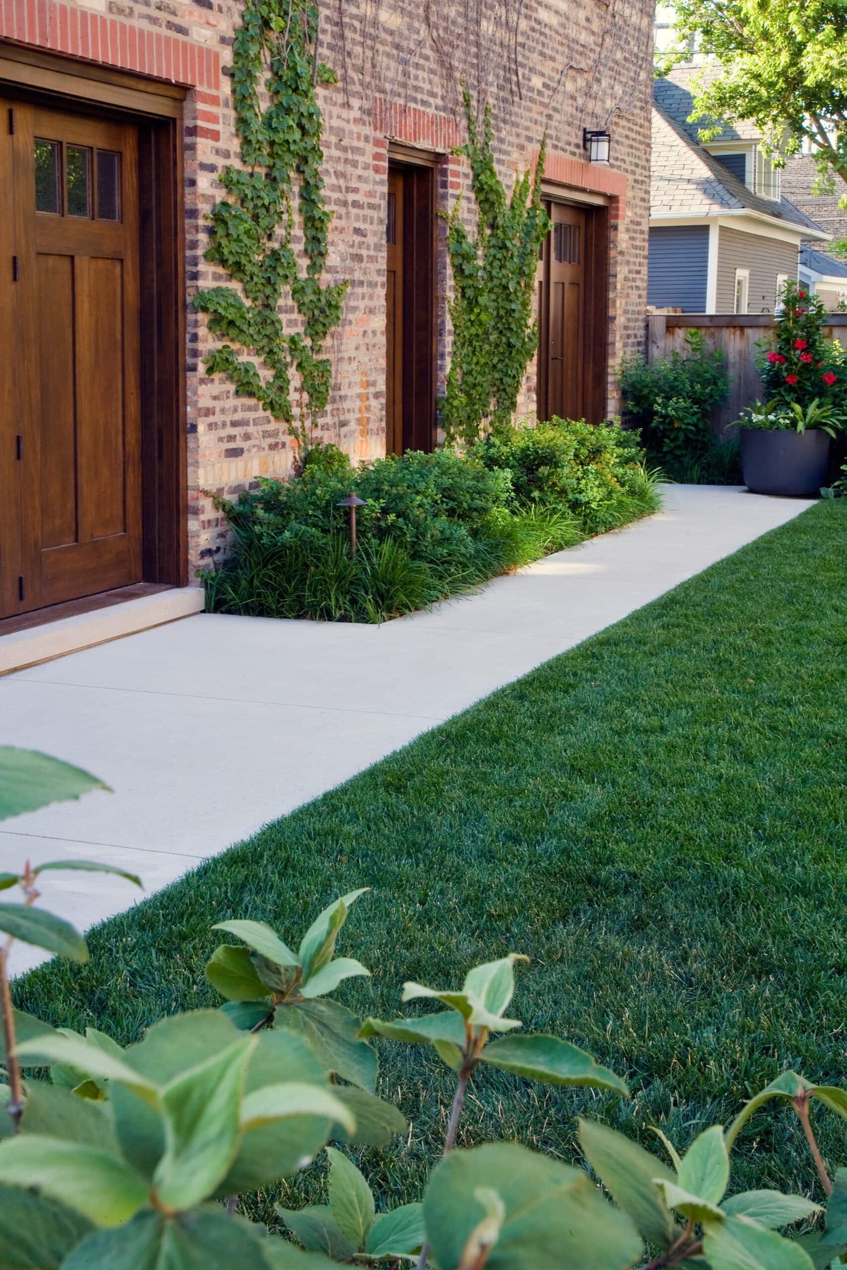 Paver Walkway Installation Chicago | Krügel Cobbles